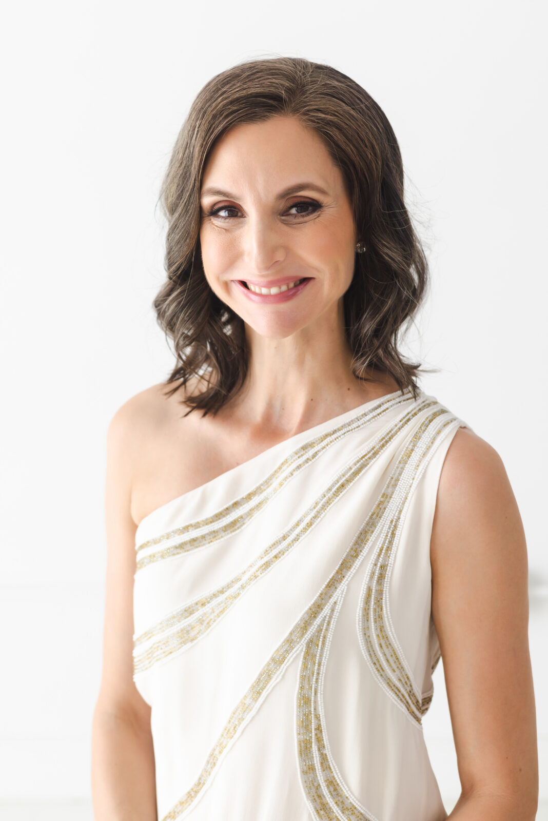 100 Different Poses for Your Personal Branding Photoshoot